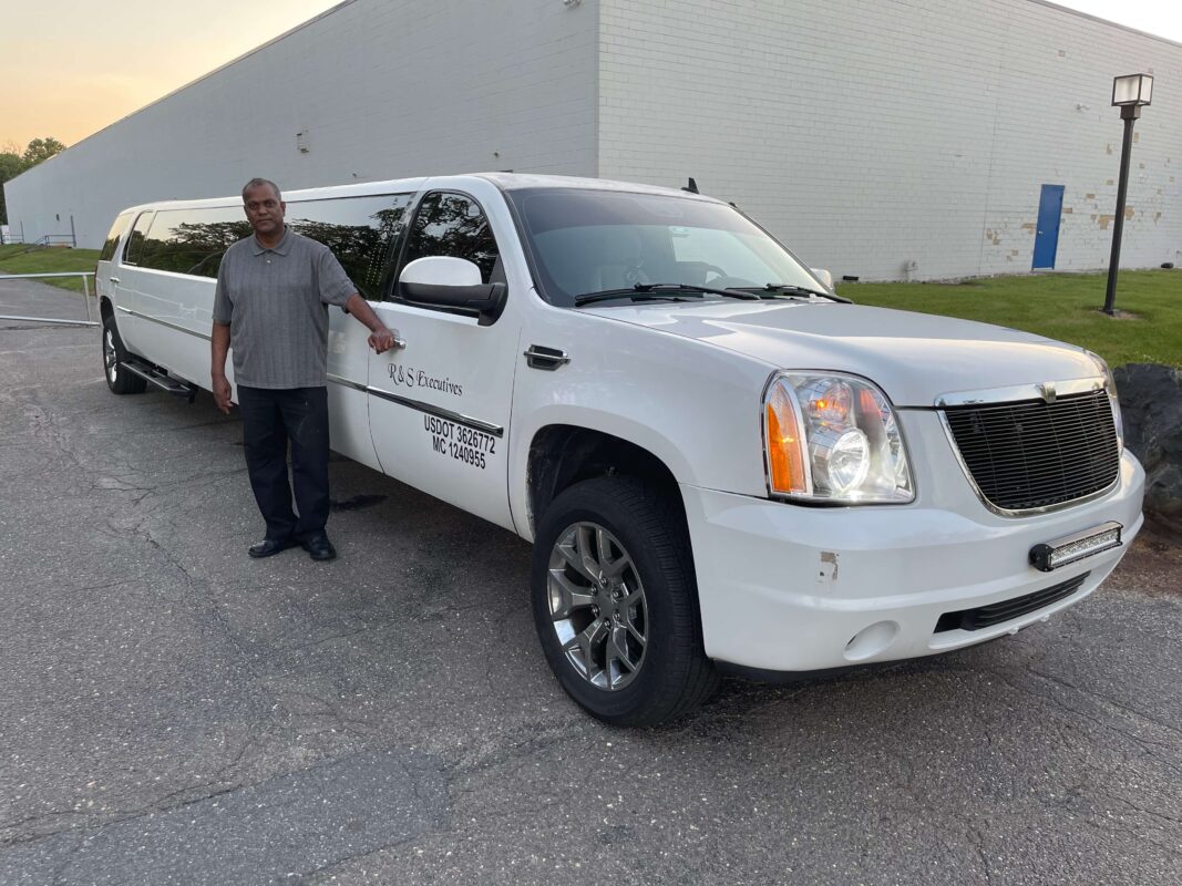 Our Fleet : Luxury limousine & car service in New Jersey | Affordable